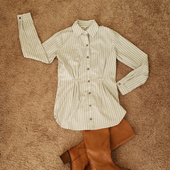 CAbi | Tops | Cabi | Poshmark